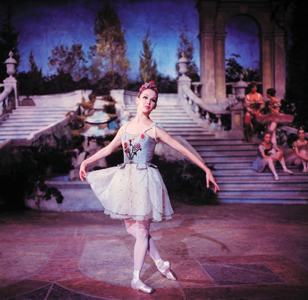 Allegra Kent and Robin Preiss Glasser Bring "Nutcracker" to the Page in ...