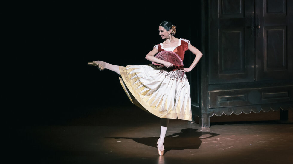 Paris Opéra Ballet Étoile Hannah O’Neill Shares Her Daily Routine ...
